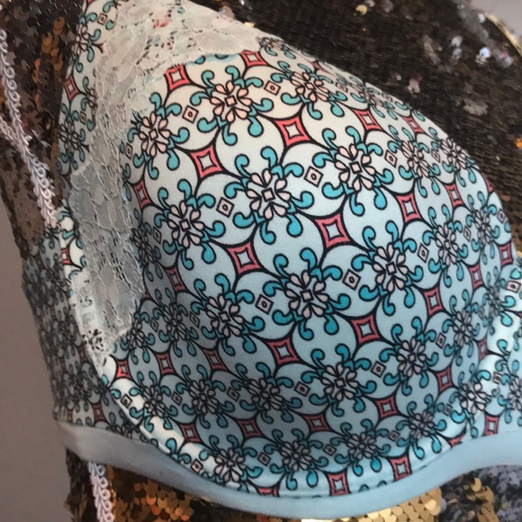 Victoria's Secret | Intimates & Sleepwear | Nwt Vs 34ddd Demi | Poshmark